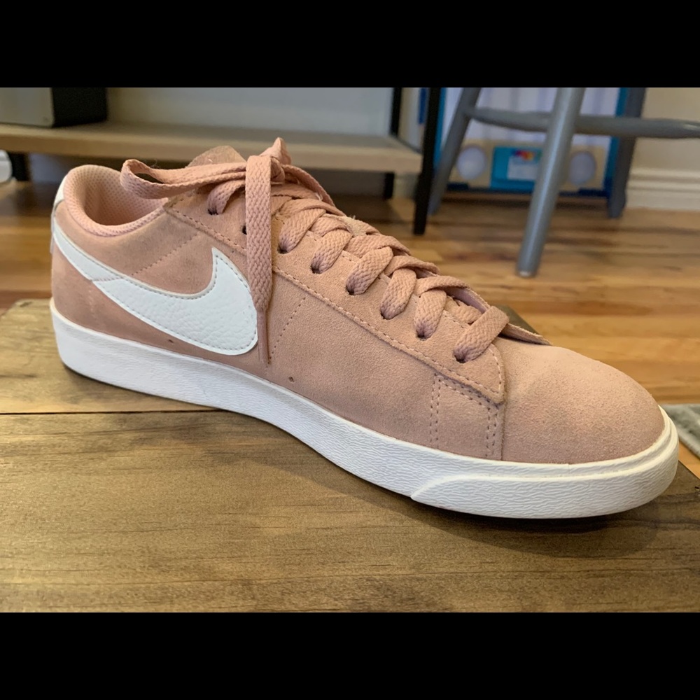 Pink Suede Nikes - Gem